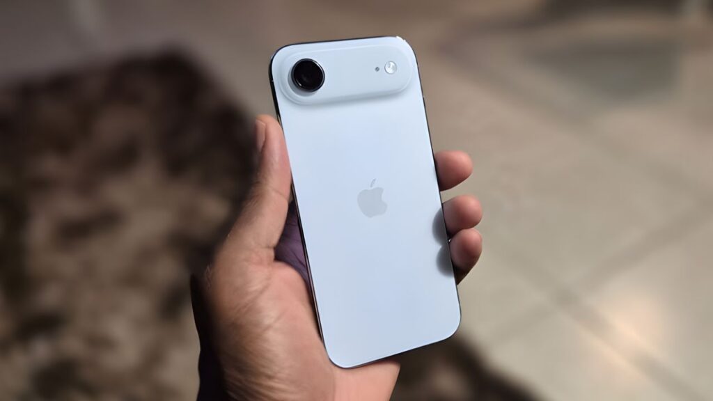 Apple iPhone Air Gets Massive ₹11,000 Discount in Croma Black Friday ...